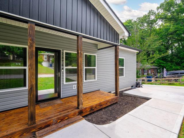 2378 Glengerrie Drive