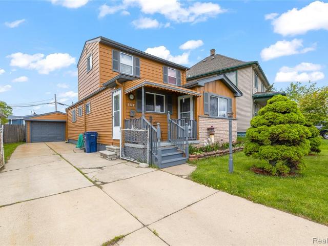 2378 River Drive