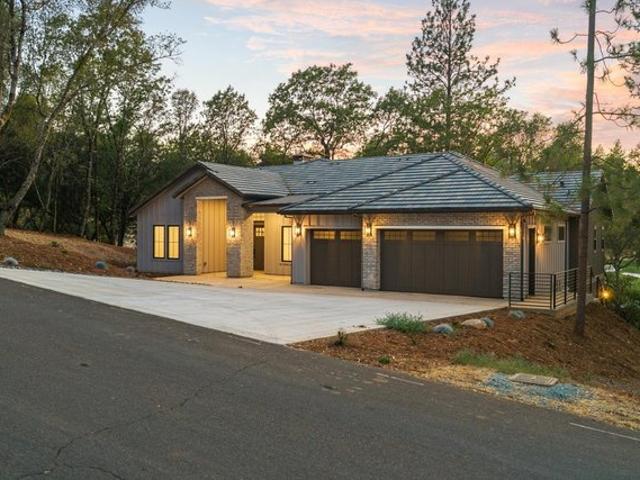 23796 Landon Evan Ln, Auburn, CA 95602