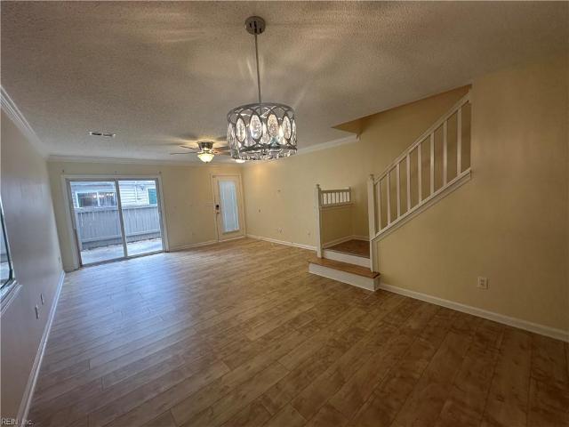 2379 Old Greenbrier RD