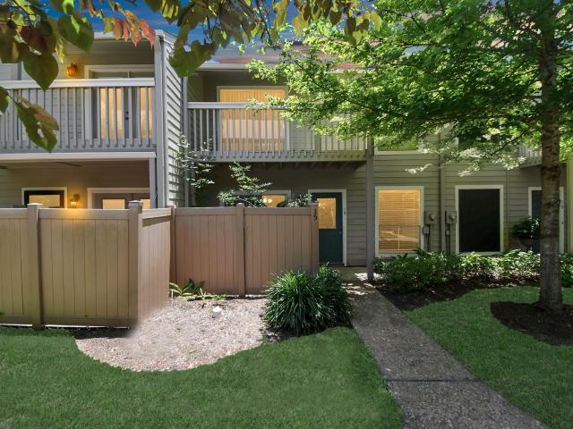 2379 Briarwest Boulevard 15
