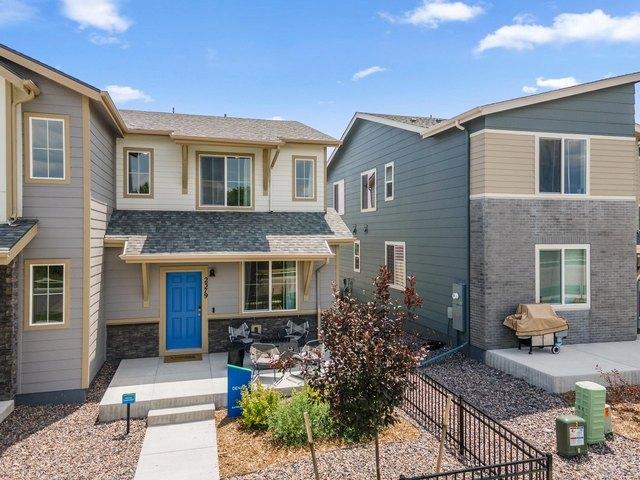 2379 Harlequin Pl, Johnstown, CO 80534