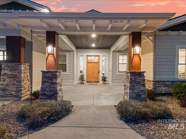2379 S Mallard Wing Way