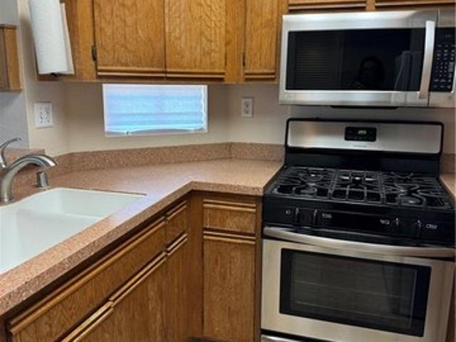 23709 Del Monte Dr # 232, Valencia, CA 91355