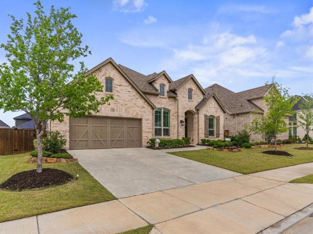 2370 Rainforest Drive