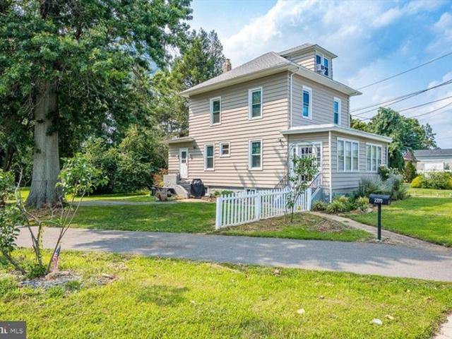 2370 Whitehorse Mercerville Rd, Trenton, NJ 08619