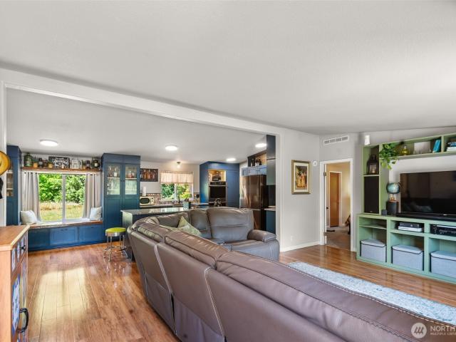 23716 th Street E