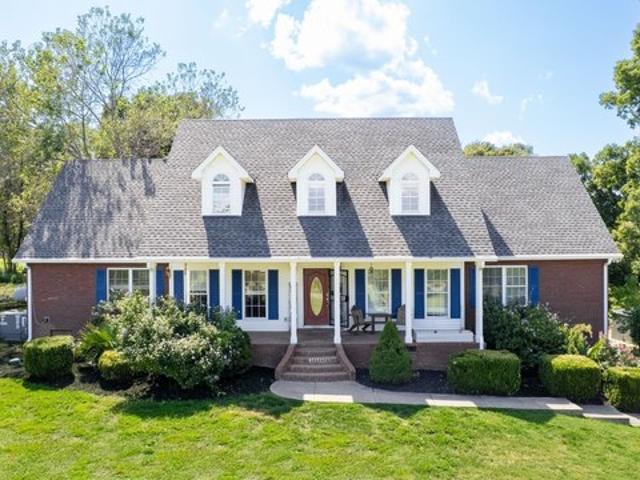 2371 Beasley Ln, Columbia, TN 38401