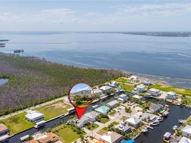 2372 Cherimoya Ln, St. James City, FL