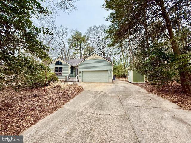 23735 Woods Dr, Lewes, DE 19958 | MLS #DESU2103 | Compass