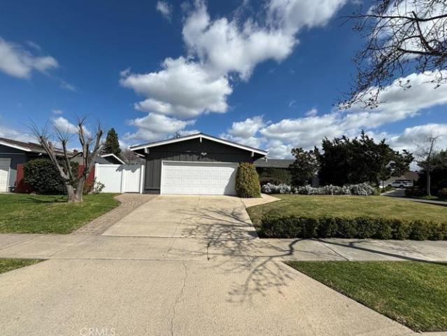 2373 N Waterberry St, Orange, CA 92865