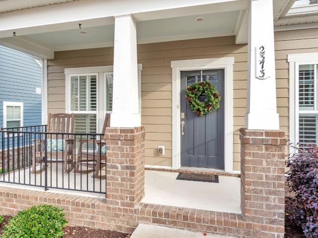 2373 Fairchild Cir