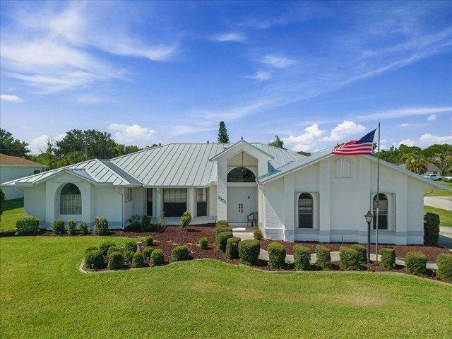 2373 SE Grand Dr, Port Saint Lucie, FL 34952