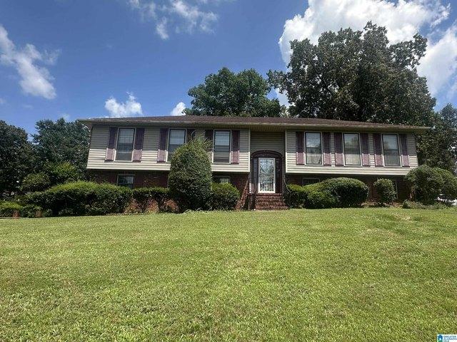 2373 7th St NW, Center Point, AL 35215