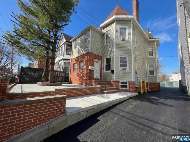 237 2 th Ave W, Newark, NJ 07107 | MLS #26009 | Compass