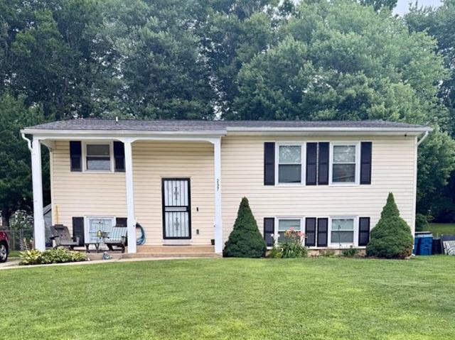 237 Courtney Dr, Elkton, MD 21921