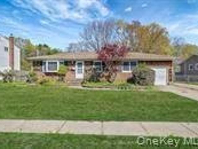 237 Adams St, Deer Park, NY 11729