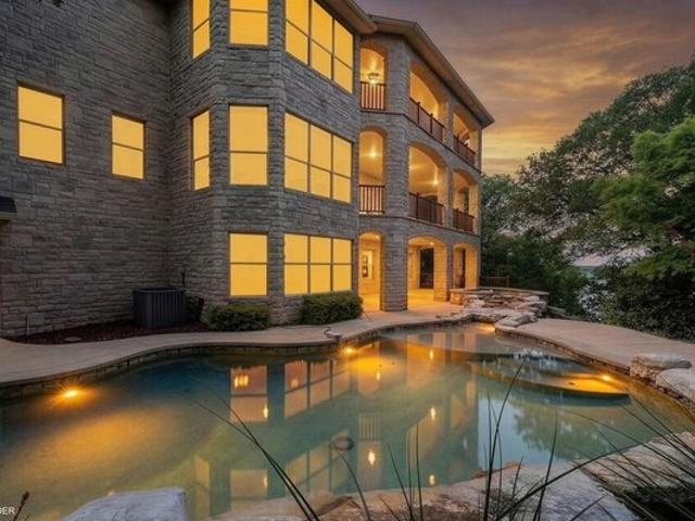 237 Giant Cedar Trl, Whitney, TX 76692