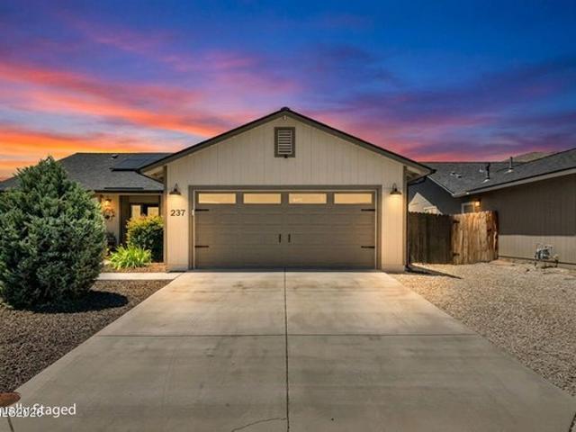 237 Glen Vista Dr, Dayton, NV 89403