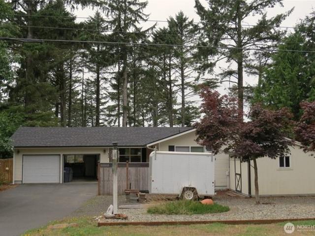 237 Dolphin Ave NE, Ocean Shores, WA 98569