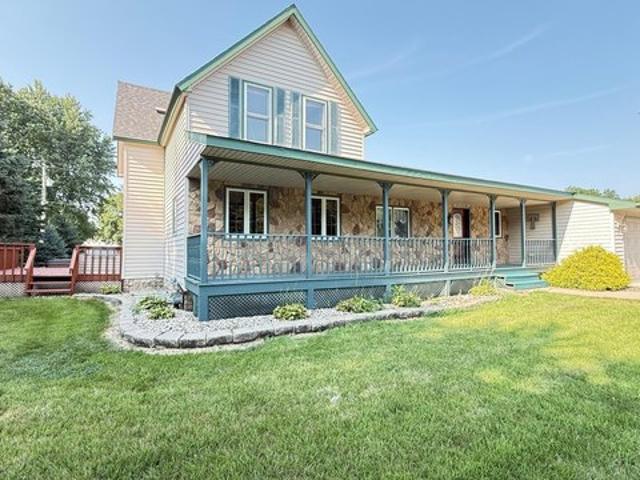 237 E Dahlstrom Ave, Appleton, MN 56208
