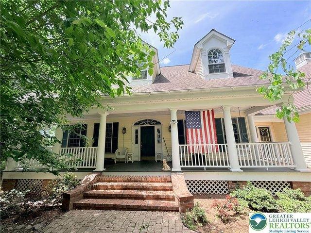 237 Eastshore Dr, Stroud Township, PA 18301