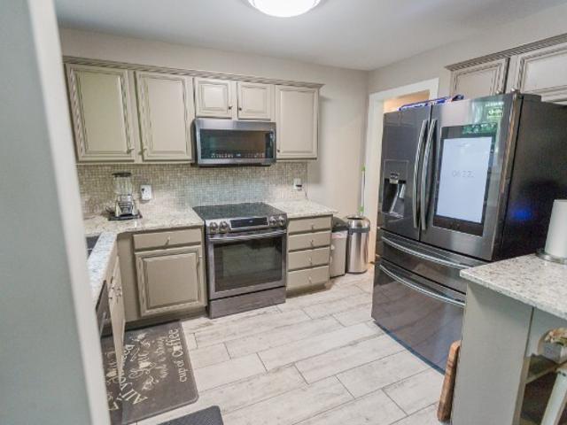 237 Eisenhower Dr