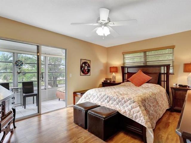 237 Farnham J, Deerfield Beach, FL 33442