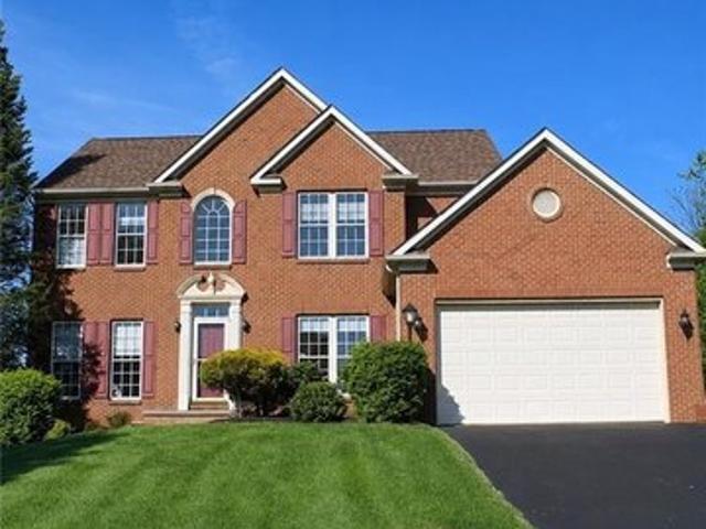 237 Field Club Cir, McKees Rocks, PA 15136