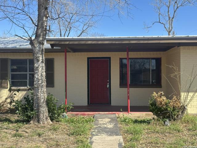 237 Kelly St, Poteet, TX 78065 | MLS #1943