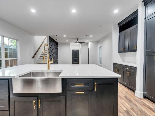 237 Hahlo St, Houston, TX 77020 | MLS #73805