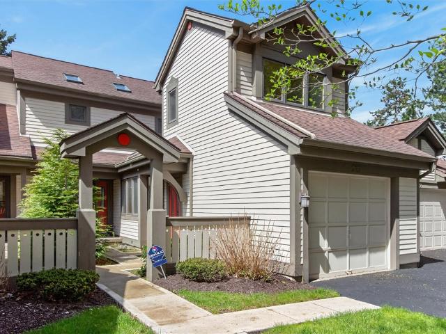 237 Highland Parkway