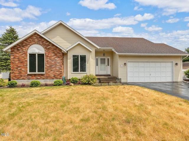 237 Long Meadow Ln, Schenectady, NY 12306