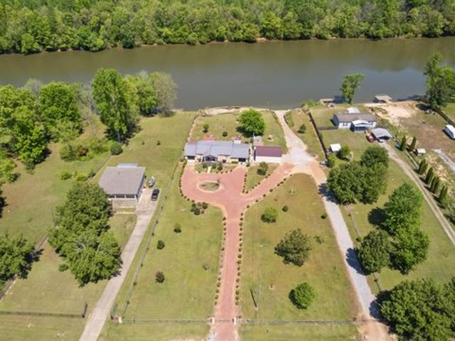 237 Longview Dr, Gadsden, AL 35901