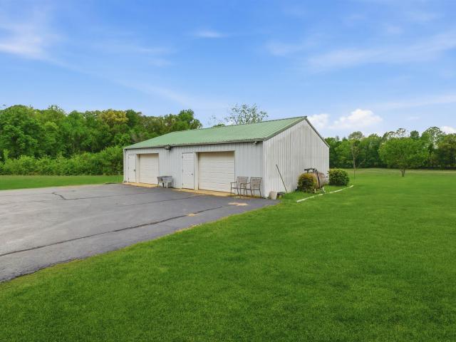 237 luck madden rd