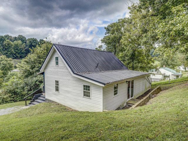 237 Lucy Road