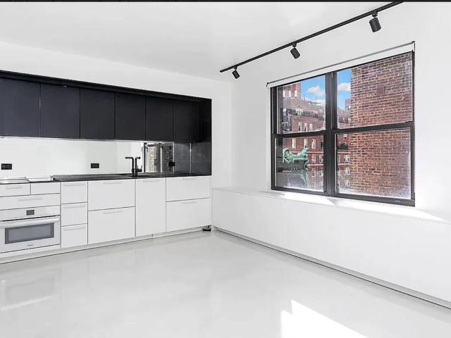 237 Madison Avenue 804