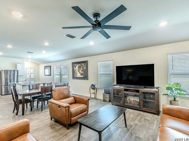 237 Middle Green Loop