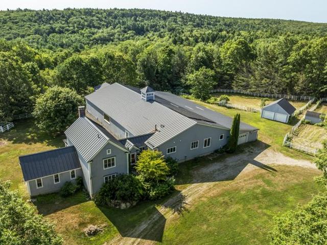 237 Middle Rd, Edgecomb, ME 04556