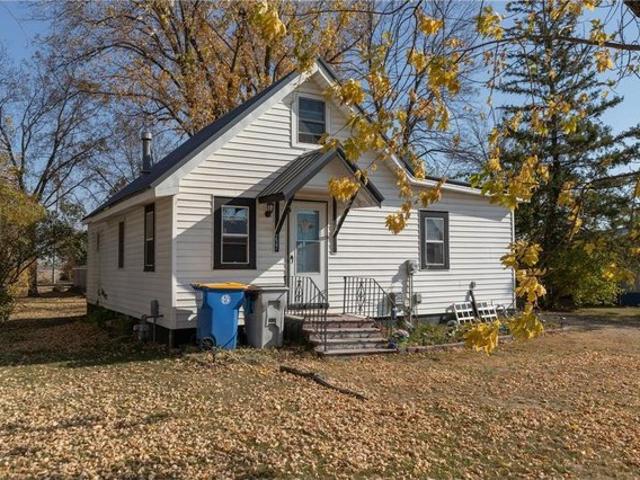 237 Mill Ave S, Blooming Prairie, MN 55917
