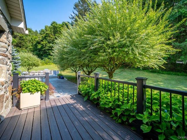 237 Mineral Springs Rd, Highland Mills, NY 10930 | MLS #900348