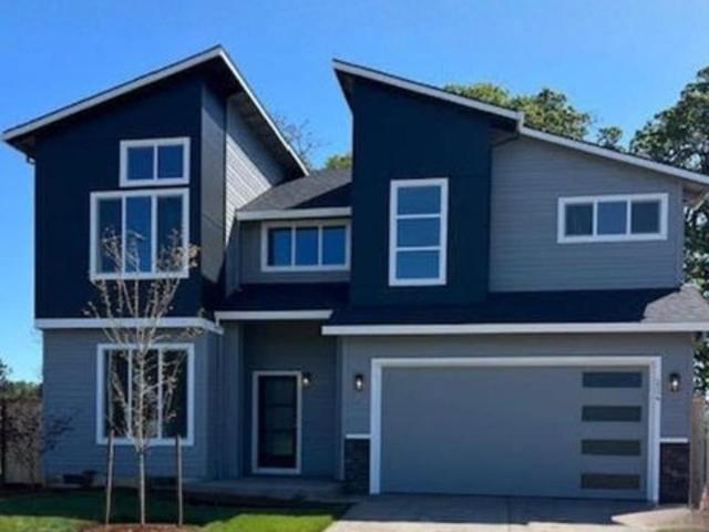 237 NW Newcastle Ave, Dallas, OR 97338