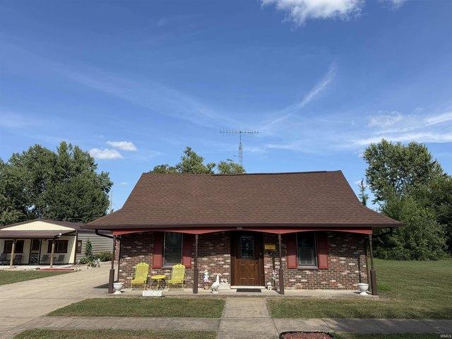 237 S Edwards St, Worthington, IN 47471