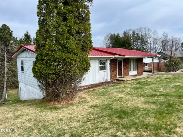 237 Southeast Grandview Drive
