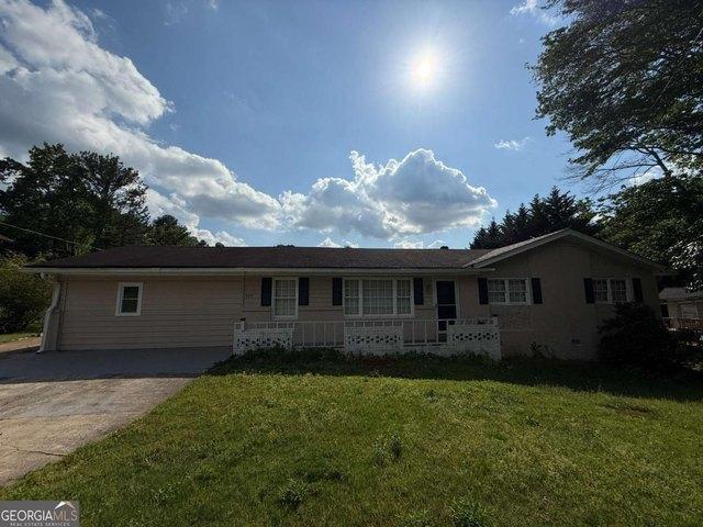 237 Sandra Dr NW, Lilburn, GA 30047