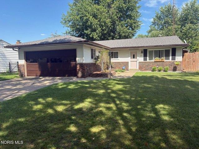 237 Shrewsbury St, Holland, OH 43528