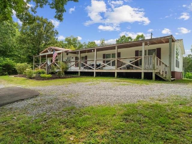 237 Poplar Dr, Chatsworth, GA 30705