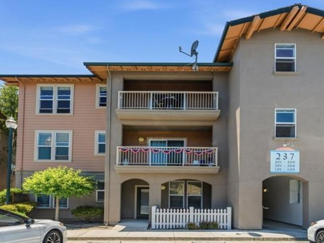 237 Pacifica Blvd Unit 301, Watsonville, CA 95076