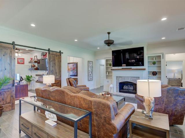 237 Peregrine Way