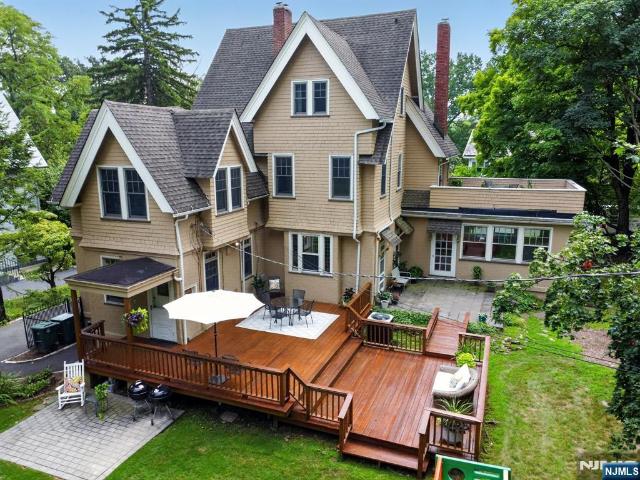 237 Raymond Avenue